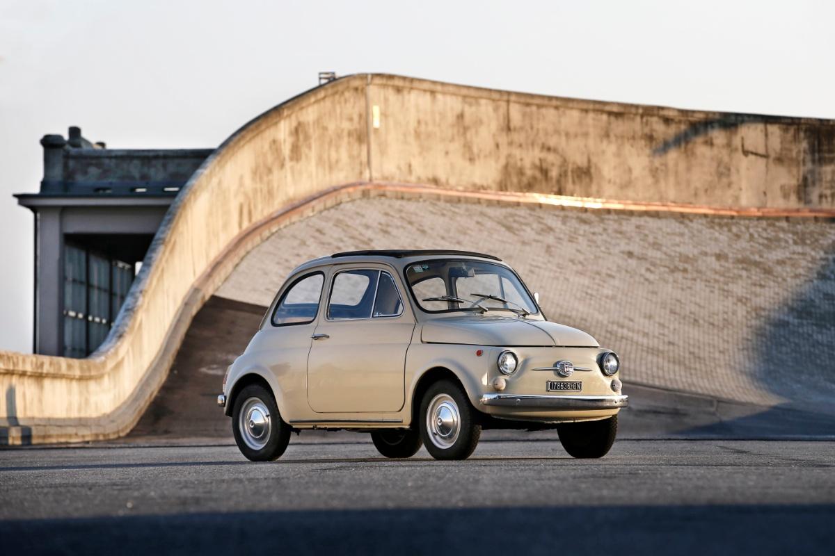 Mali Fiat 500 F postaje ključni izložak u Muzeju suvremene umjetnosti ...