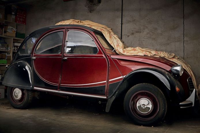 Citroën 2 CV s minimalnom kilometražom: 39 godina staro vozilo prodaje ...