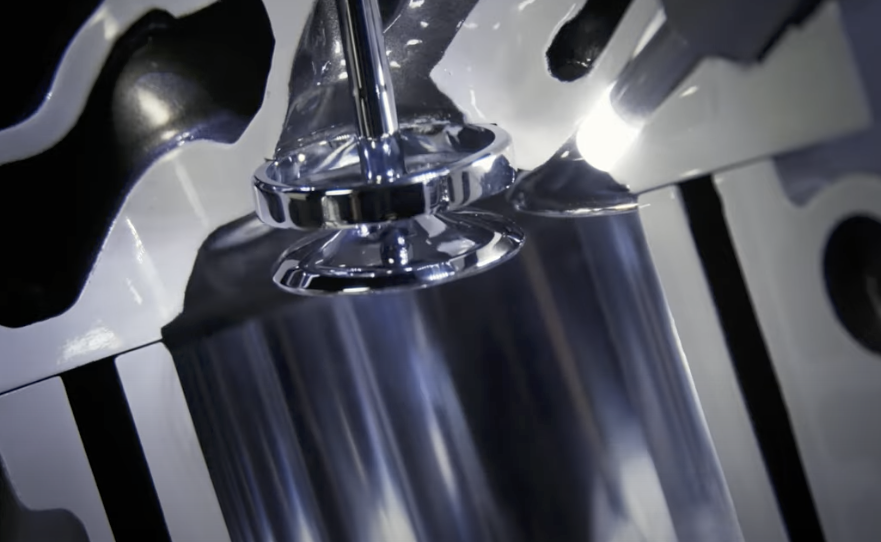 Malo automobilske umjetnosti: Pogledajte kako funkcionira V6 motor iz ...