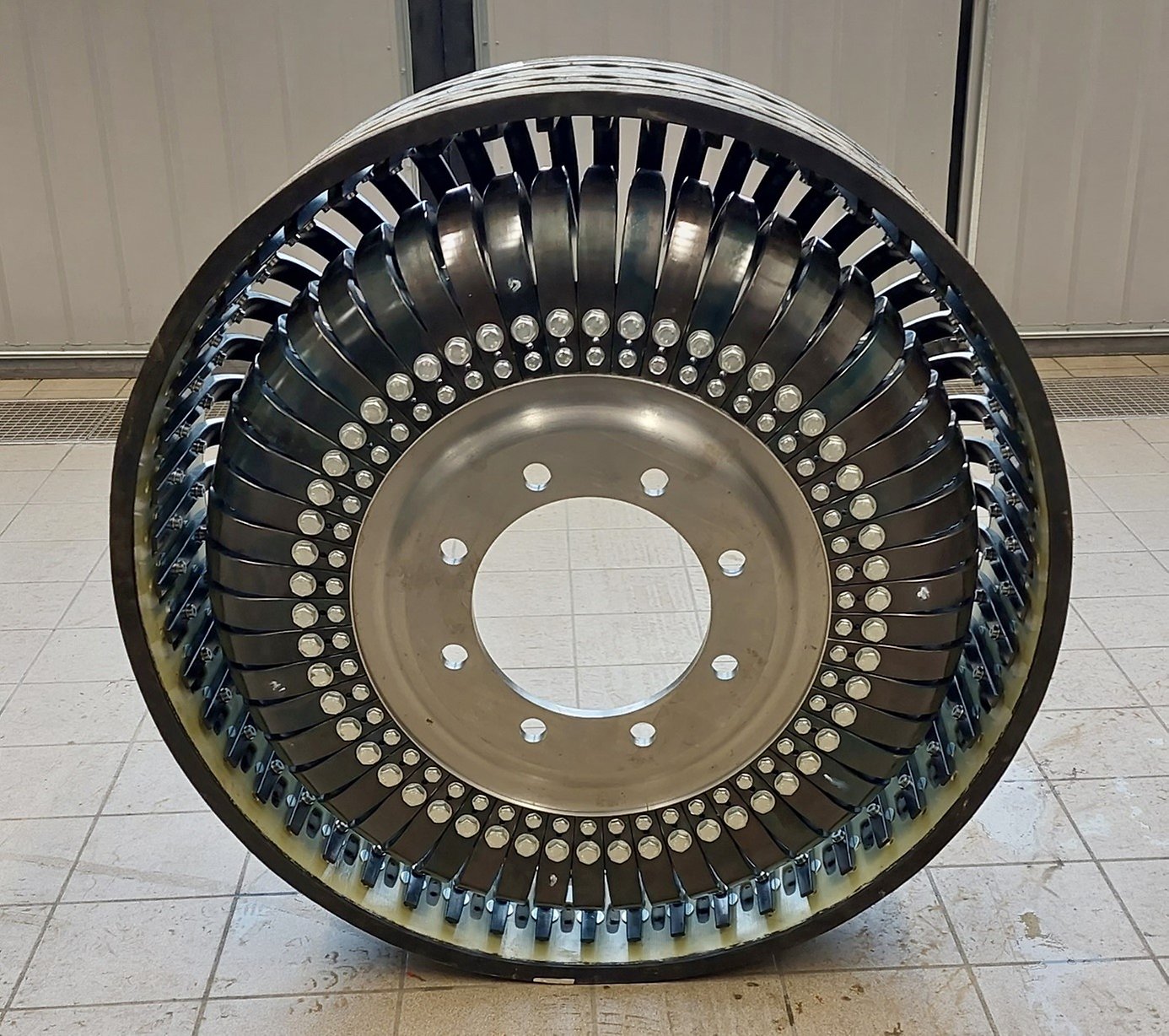 Nove švedske gume bez zraka: Obećavaju revolucionarne performanse ...