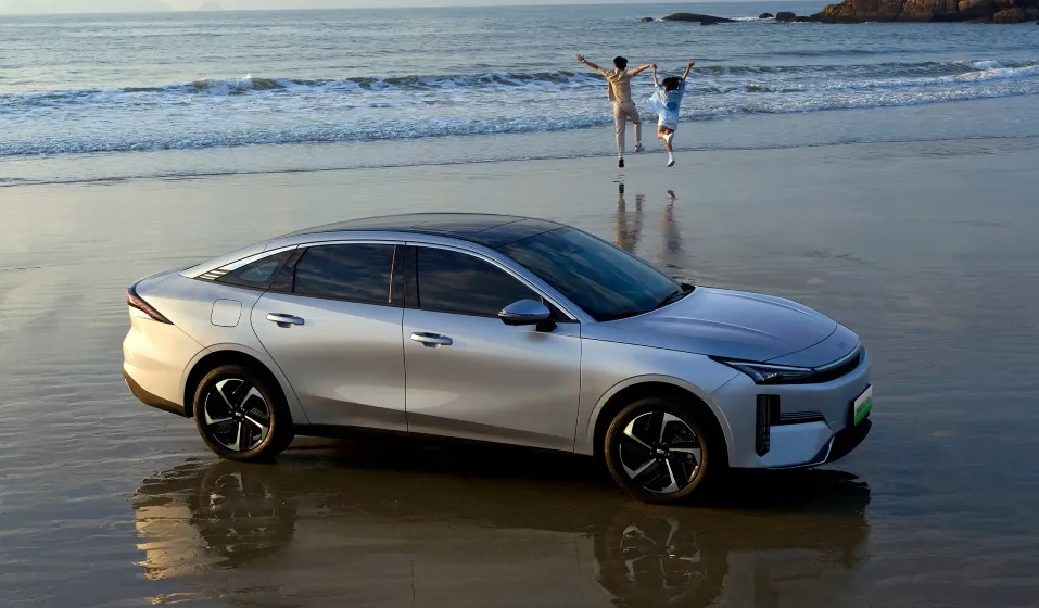 Vrhunac cjenovnog rata u Kini: Plug-in hibrid s dometom od 2000 km po ...